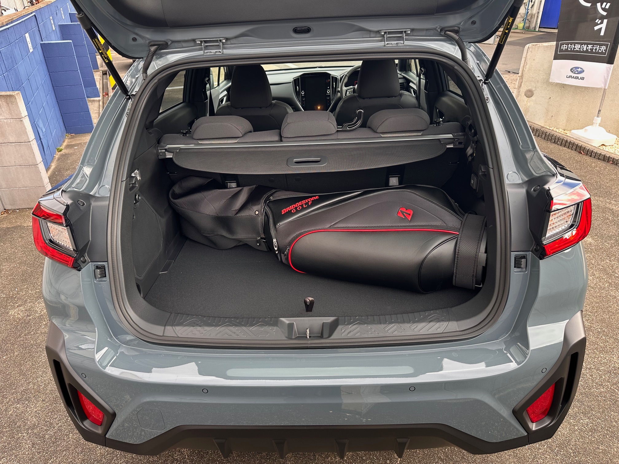 ストロングハイブリッドにゴルフバック積んでみた件！【CROSSTREK】【ストロングハイブリッド】【試乗車】【SHEV】 | 吹田店 | スタッフブログ | 大阪スバル株式会社